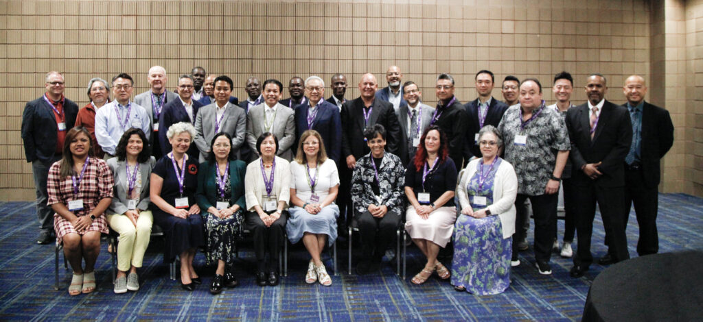 El desayuno de compañerismo étnico ofrece a los líderes la oportunidad ...
