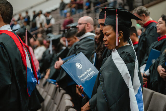 Grace challenges newest SWBTS, TBC graduates to ‘flourish in ministry ...
