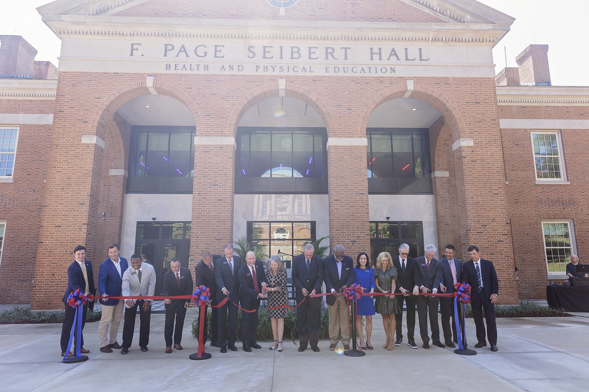 CAMPUS DIGEST: Dozens of salvations on Shorter football team; Samford ...