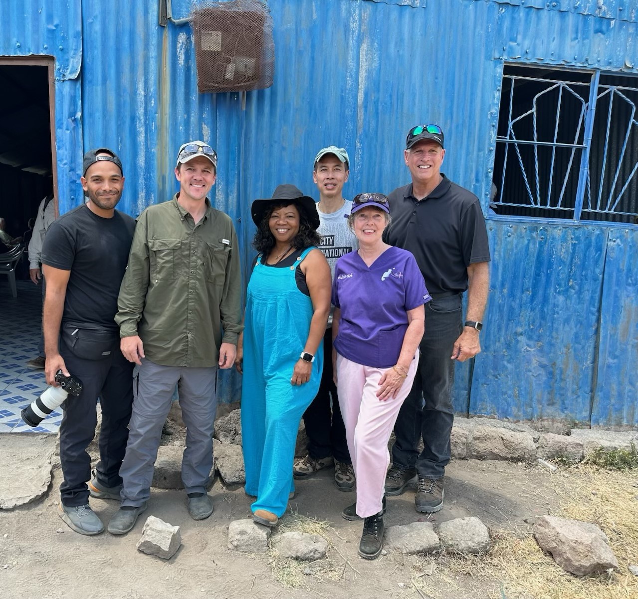 Bucket Ministry provides clean water, Living Water to contaminated slum ...