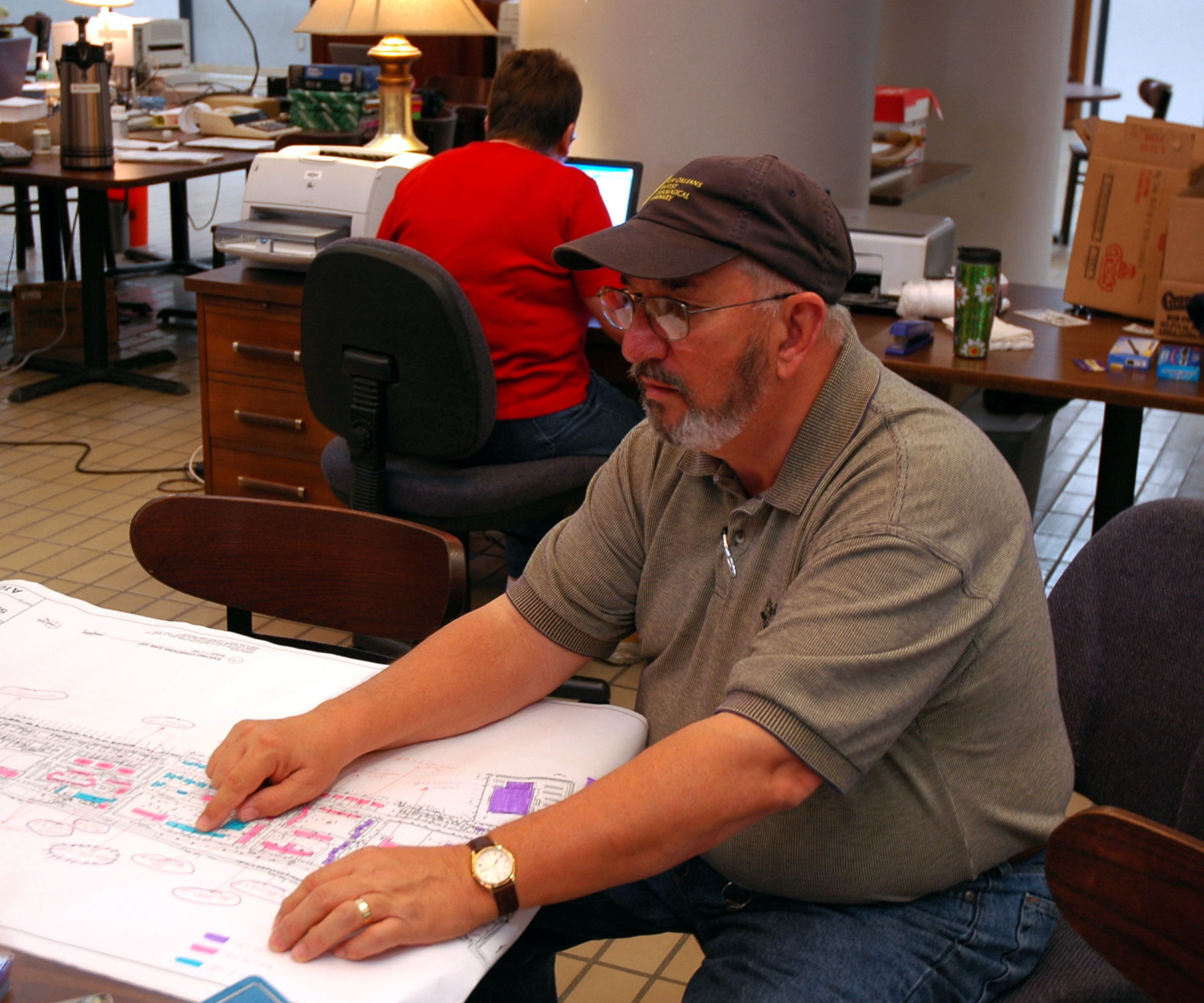 Volunteers from near & far undergird seminary cleanup | Baptist Press