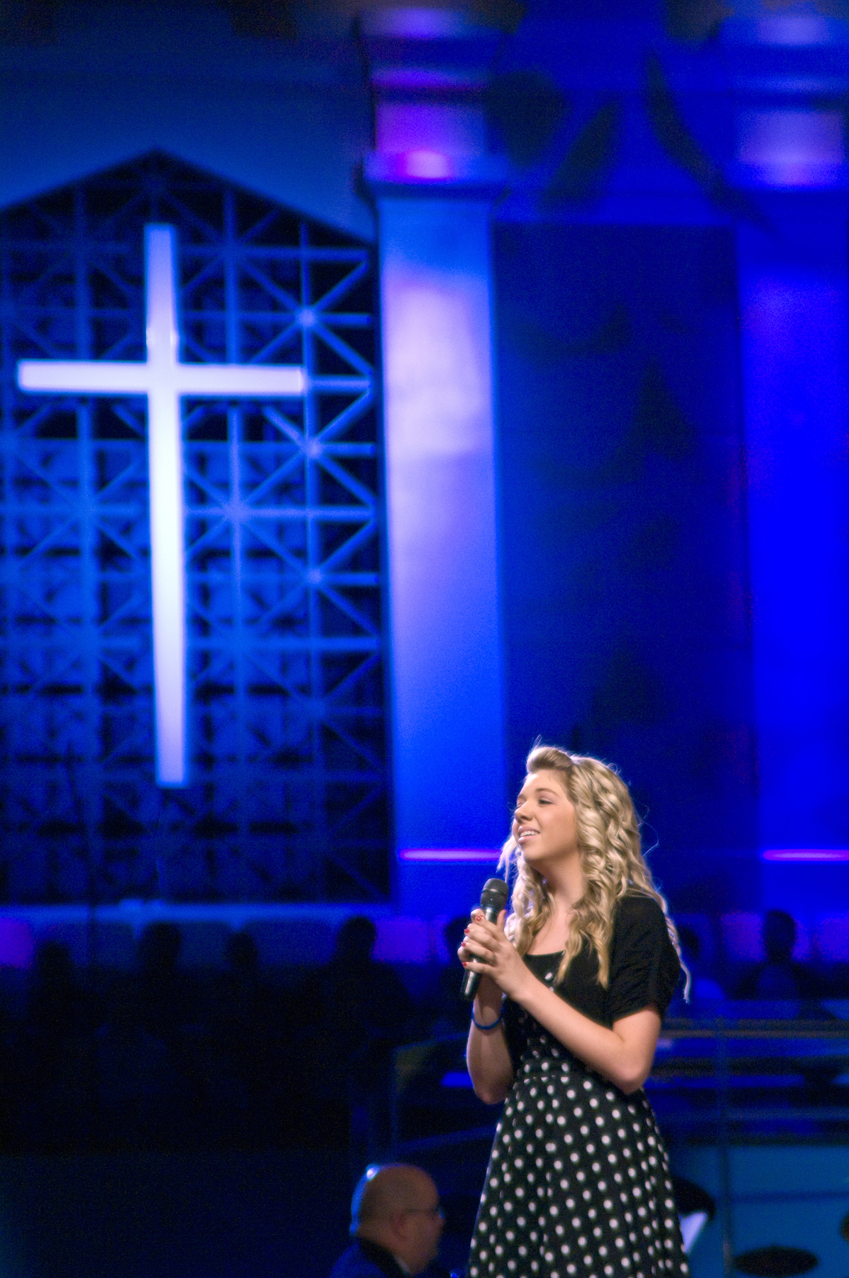 Thousands at Bell Shoals Baptist Church celebrate lives of Forrest ...